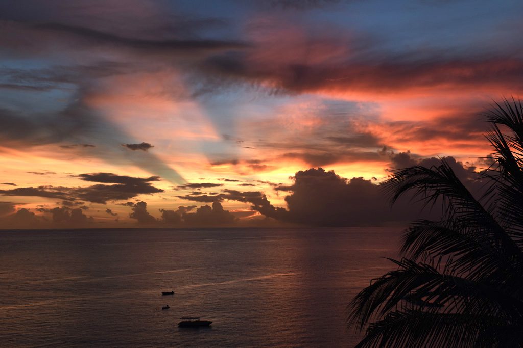 Crepuscular Rays | Pete's Astro Workshop